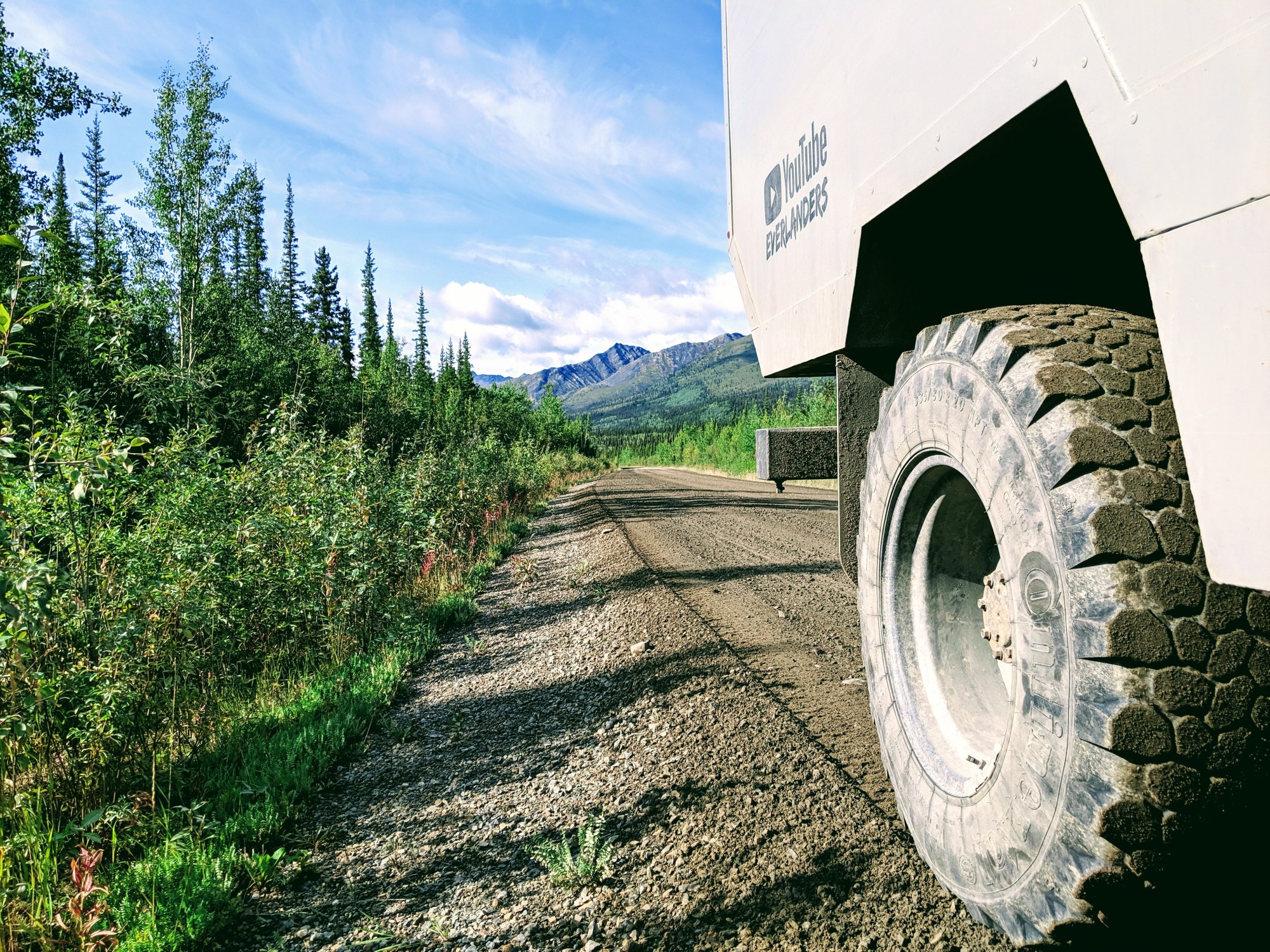 Everlanders – THE TALE OF TWO PERPETUAL OVERLANDERS